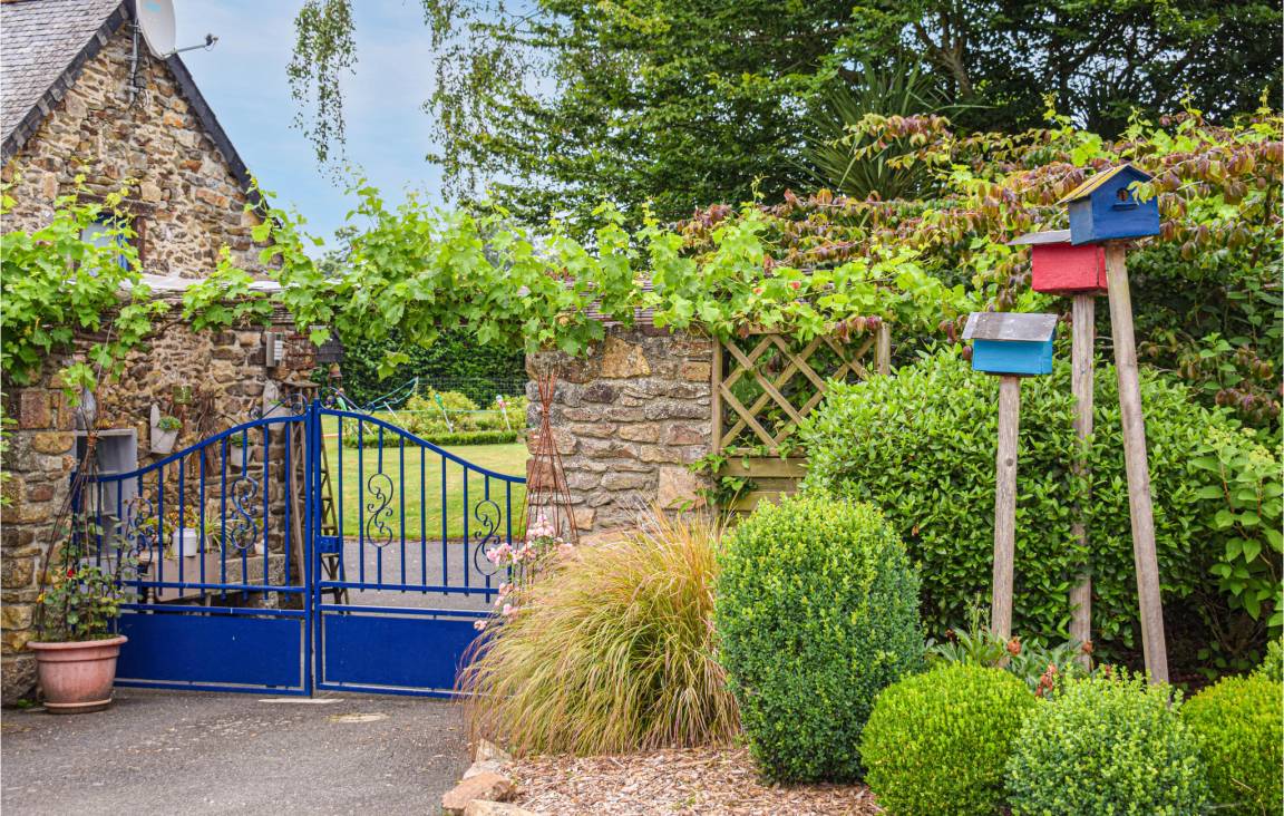 196 M² Maison De Vacances ∙ 3 Chambres ∙ 6 Personnes - Guingamp