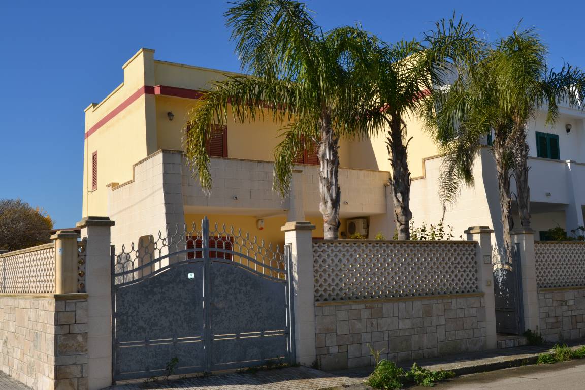 120 M² Apartamento ∙ 3 Habitaciones ∙ 7 Huéspedes - Torre dell'Orso