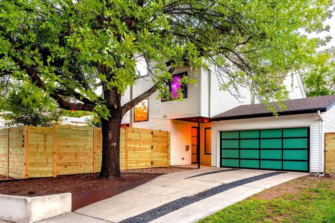 House ∙ 5 Bedrooms ∙ 16 Guests - Austin, TX