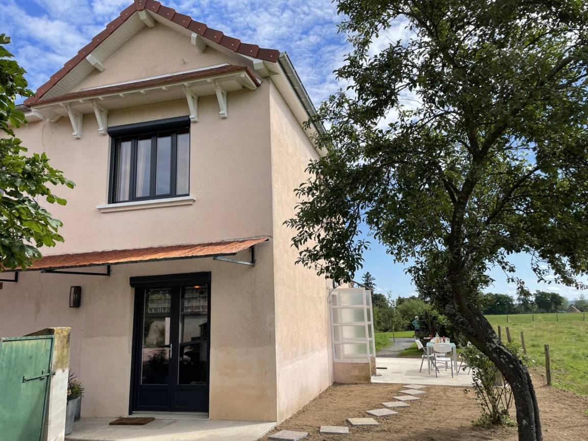 70 M² Cottage ∙ 2 Chambres ∙ 5 Personnes - Dompierre-sur-Besbre