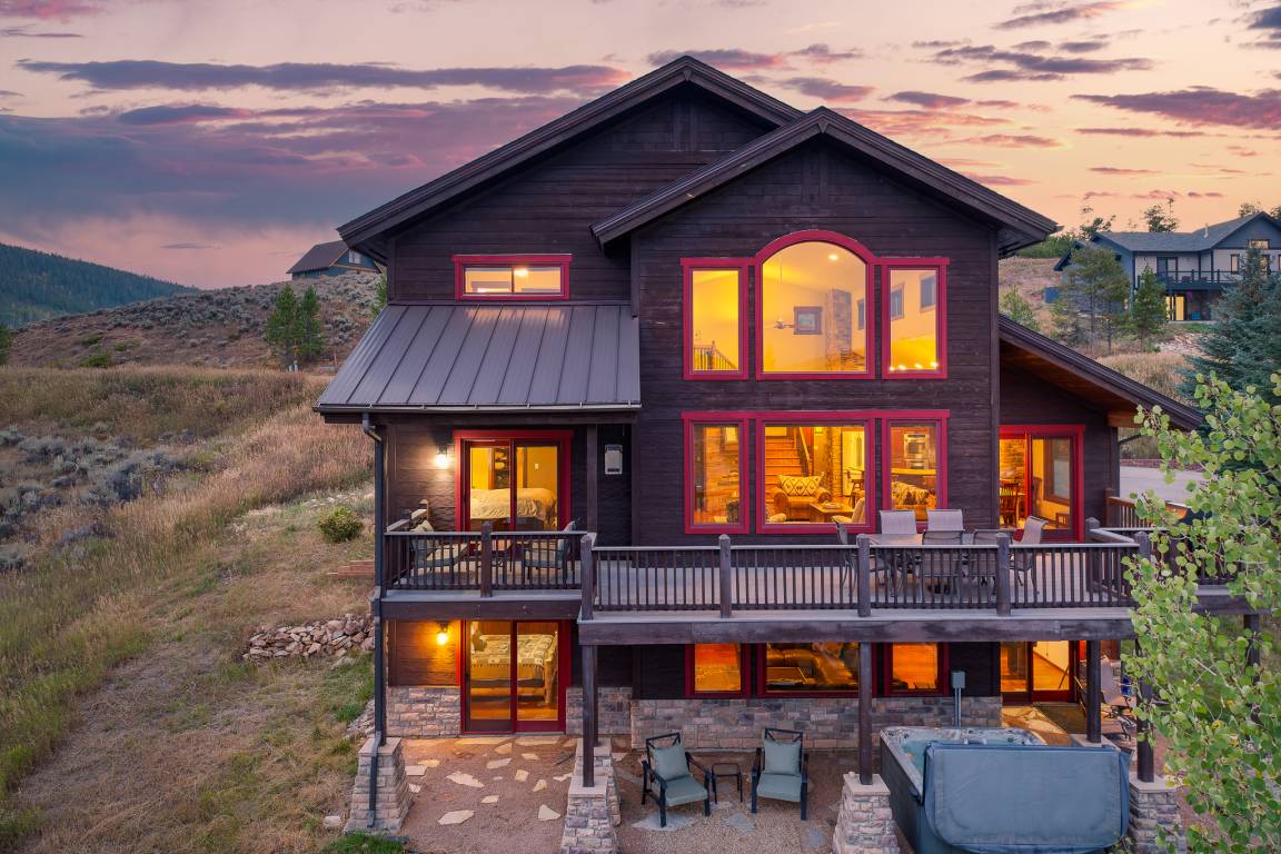 369 M² Cabin ∙ 5 Bedrooms ∙ 12 Guests - Granby, CO