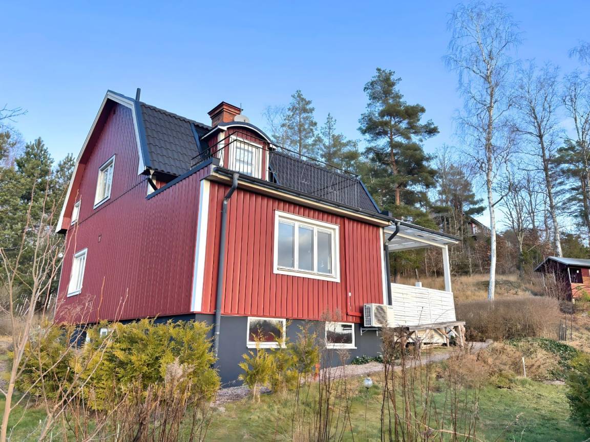 104 M² Huis ∙ 2 Slaapkamers ∙ 4 Gasten - Hultsfred