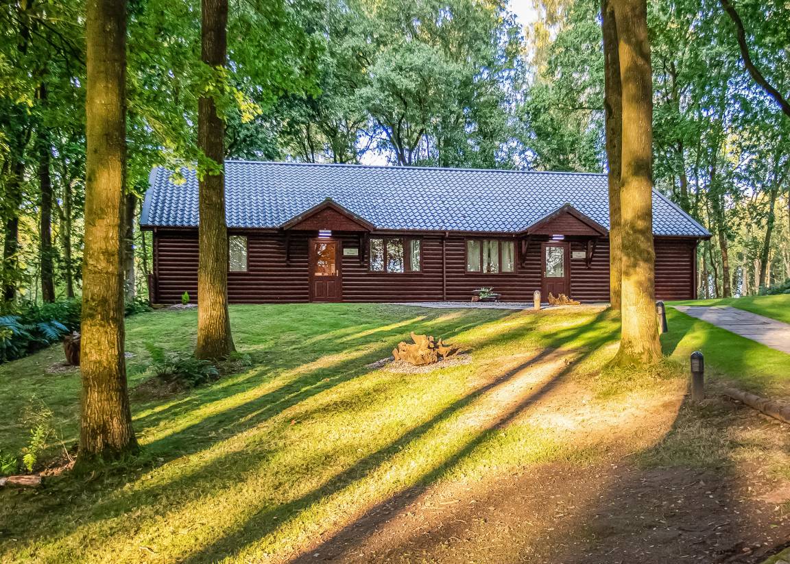 Chalet ∙ 2 Bedrooms ∙ 4 Guests - Cheshire
