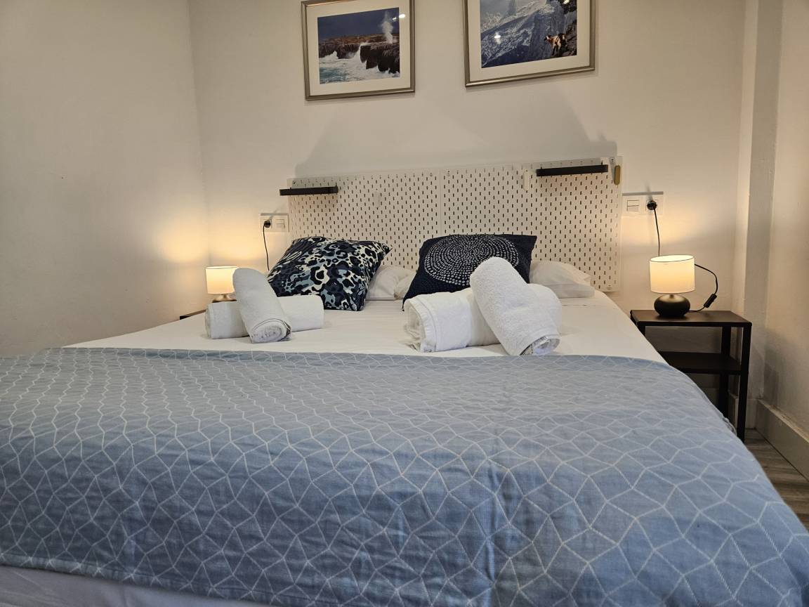 68 M² Apartment ∙ 3 Bedrooms ∙ 6 Guests - Gijón