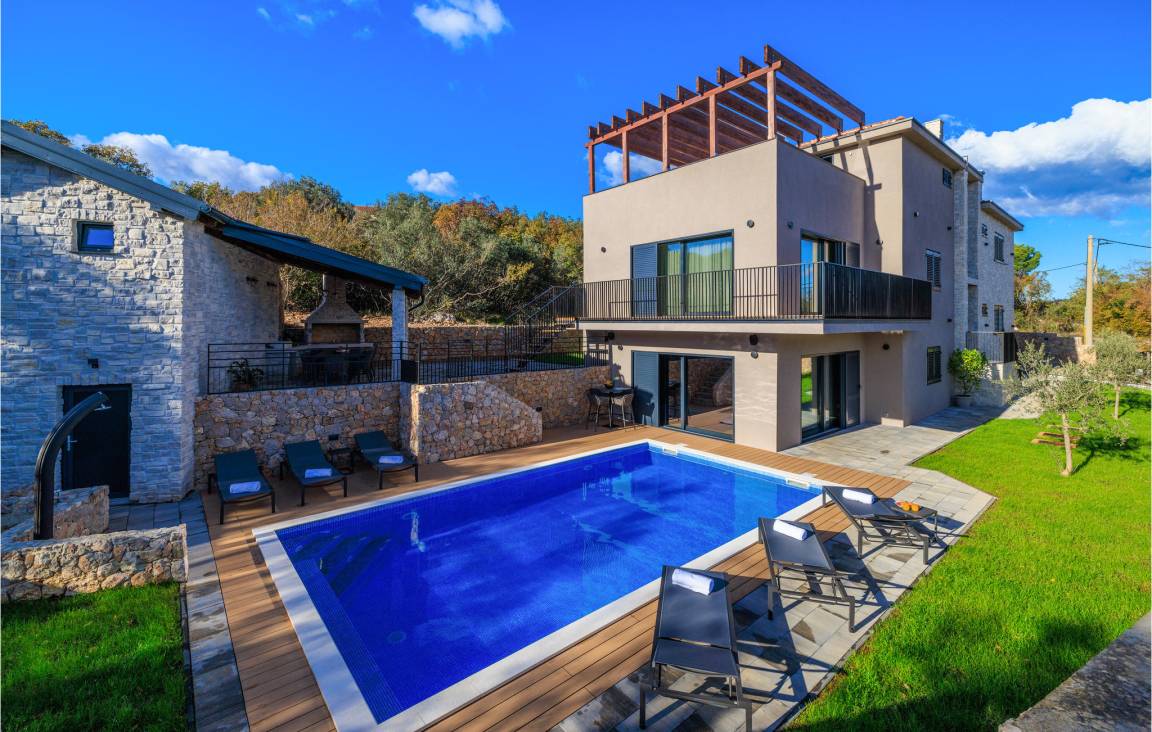 320 M² House ∙ 5 Bedrooms ∙ 12 Guests - Vrbnik