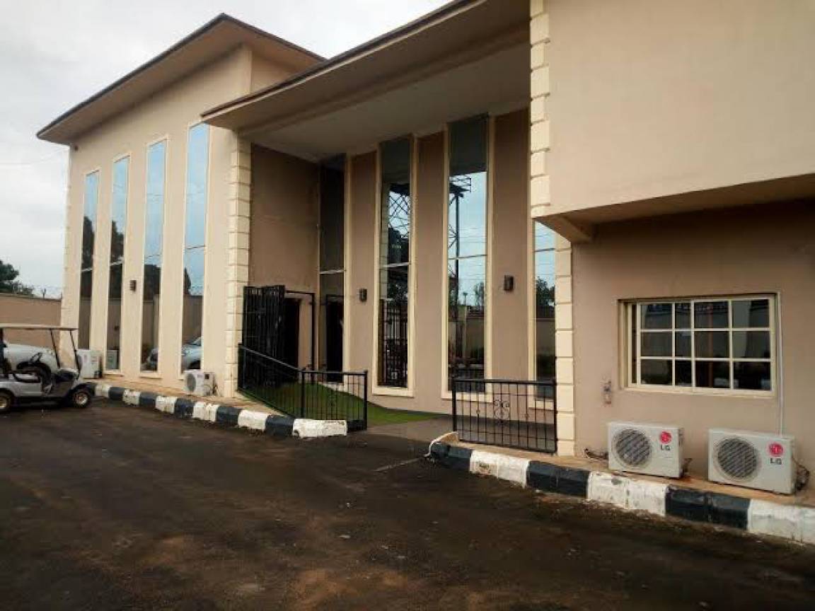 400 M² Habitación Privada ∙ 1 Habitación ∙ 2 Huéspedes - Ibadan