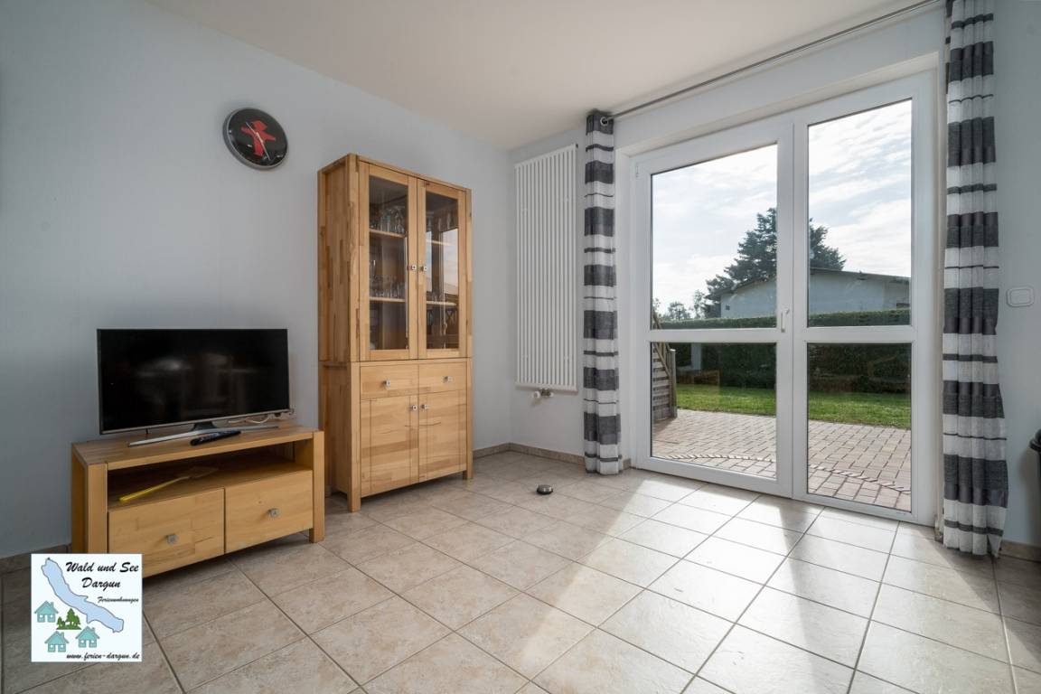 80 M² Ferienwohnung ∙ 3 Schlafzimmer ∙ 8 Gäste - Dargun