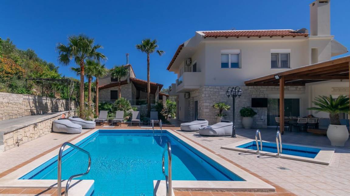 480 M² Lägenhet ∙ 9 Sovrum ∙ 18 Gäster - Kreta