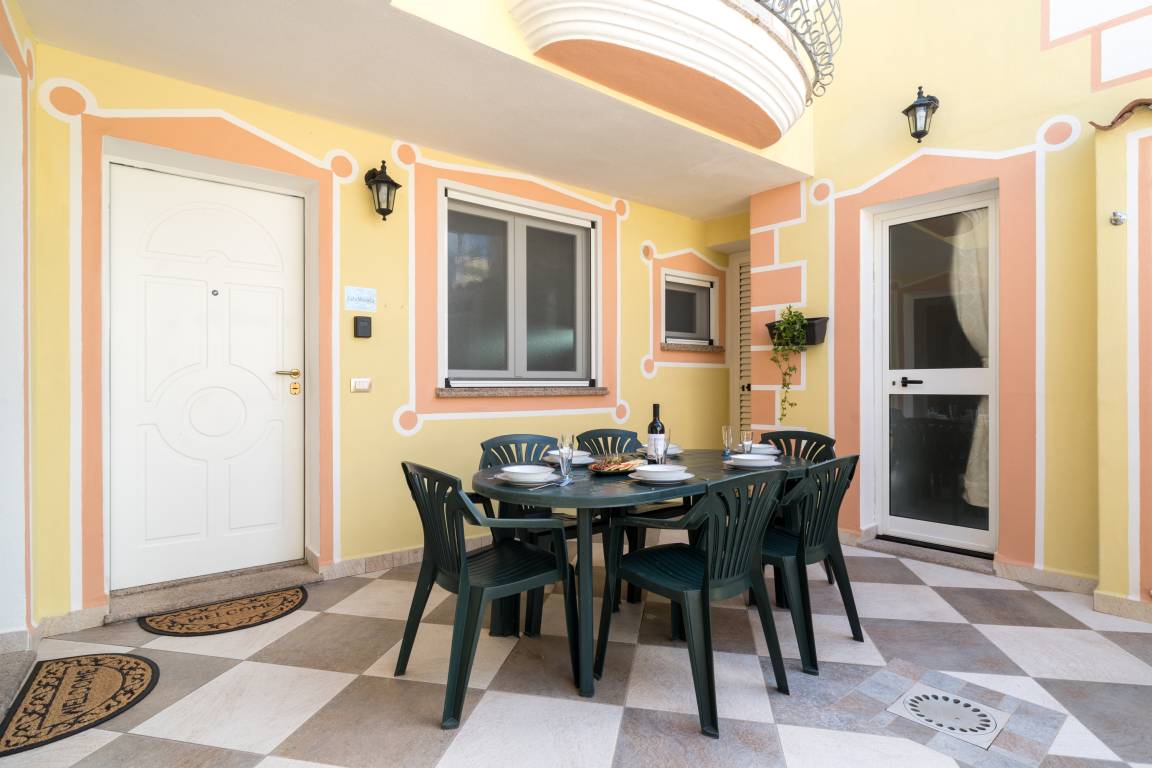 71 M² Appartement ∙ 2 Slaapkamers ∙ 5 Gasten - Orosei