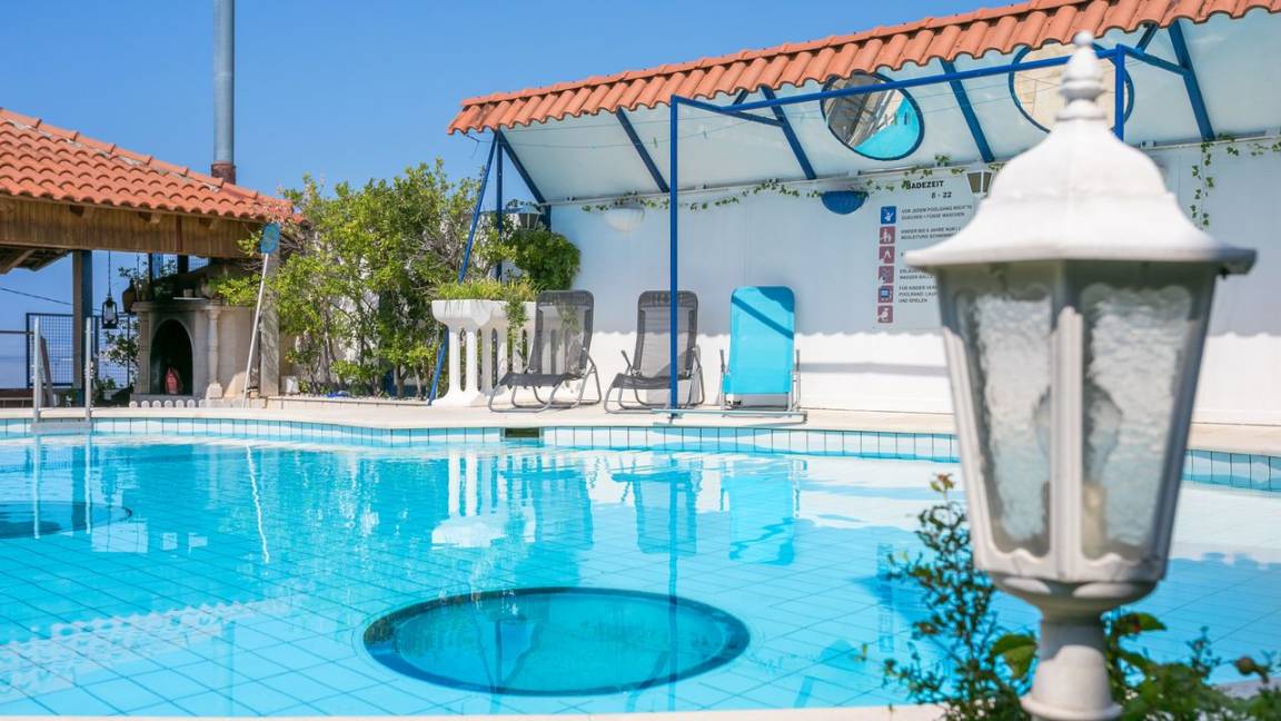 65 M² Ferienwohnung ∙ 2 Schlafzimmer ∙ 5 Gäste - Omiš