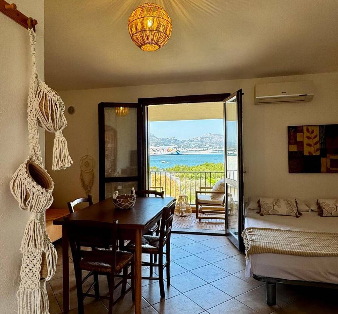 37 M² Ferienwohnung ∙ 2 Gäste - Olbia