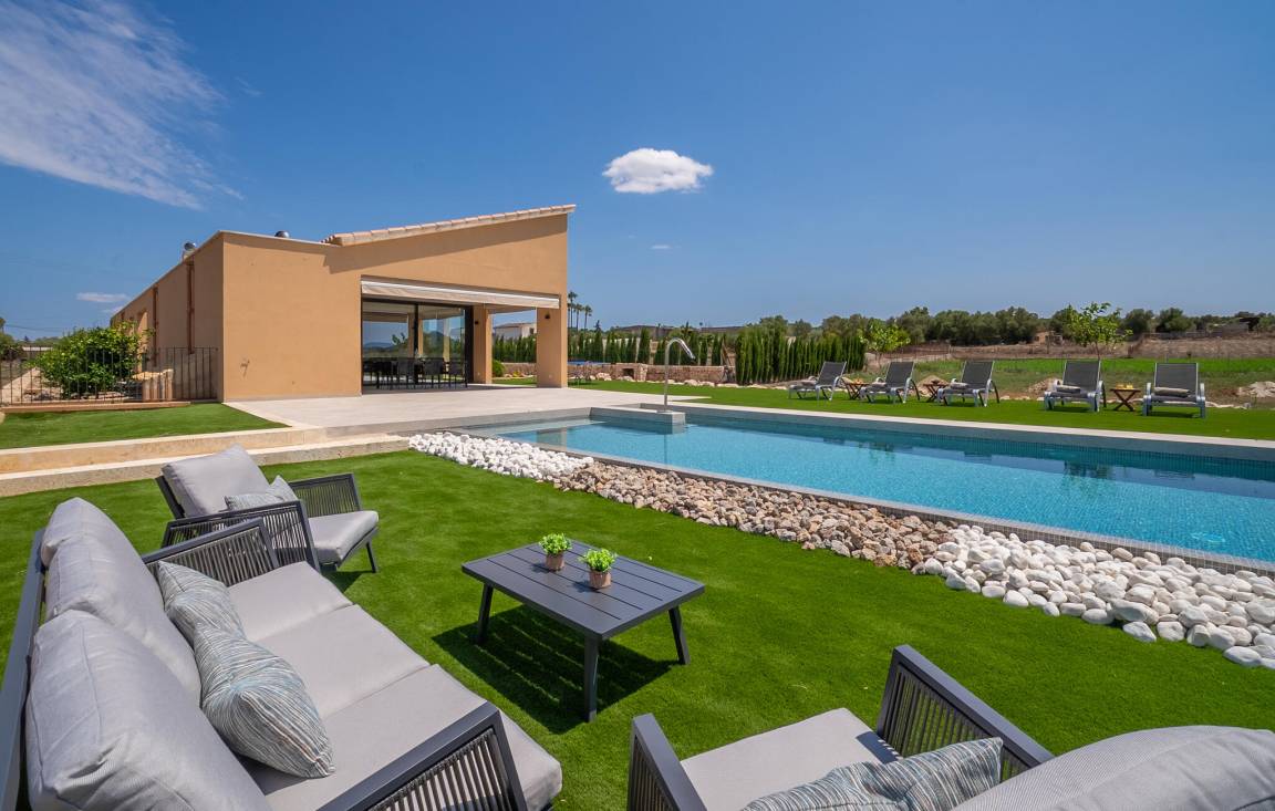475 M² Ferienhaus ∙ 3 Schlafzimmer ∙ 6 Gäste - Sineu
