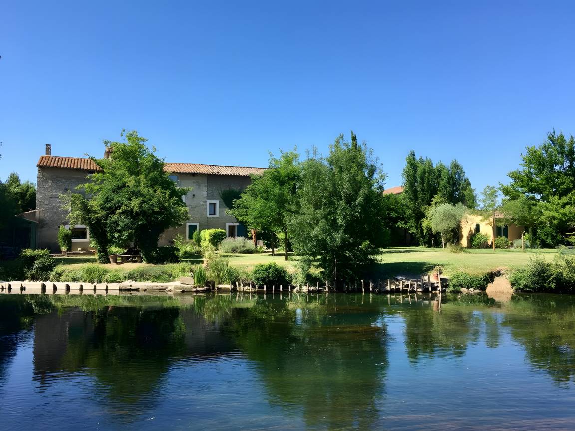 40 M² House ∙ 1 Bedroom ∙ 2 Guests - L'Isle-sur-la-Sorgue