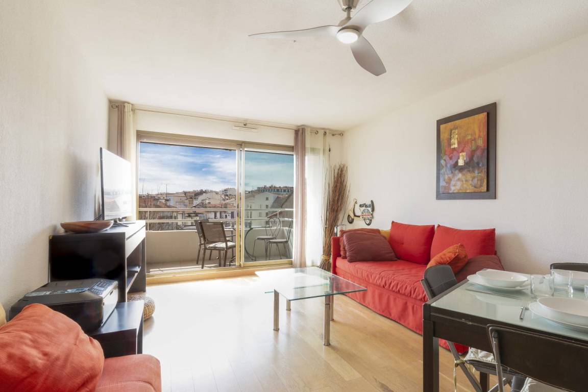 50 M² Ferienwohnung ∙ 2 Schlafzimmer ∙ 6 Gäste - Antibes