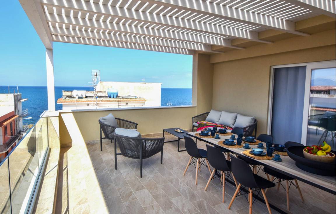 90 M² Apartamento ∙ 3 Habitaciones ∙ 6 Huéspedes - Trappeto