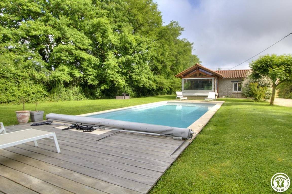 31 M² Gîte ∙ 1 Chambre ∙ 2 Personnes - Ain