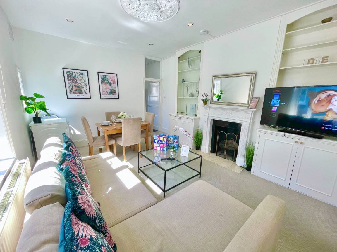 Maison De Vacances ∙ 3 Chambres ∙ 8 Personnes - Londres