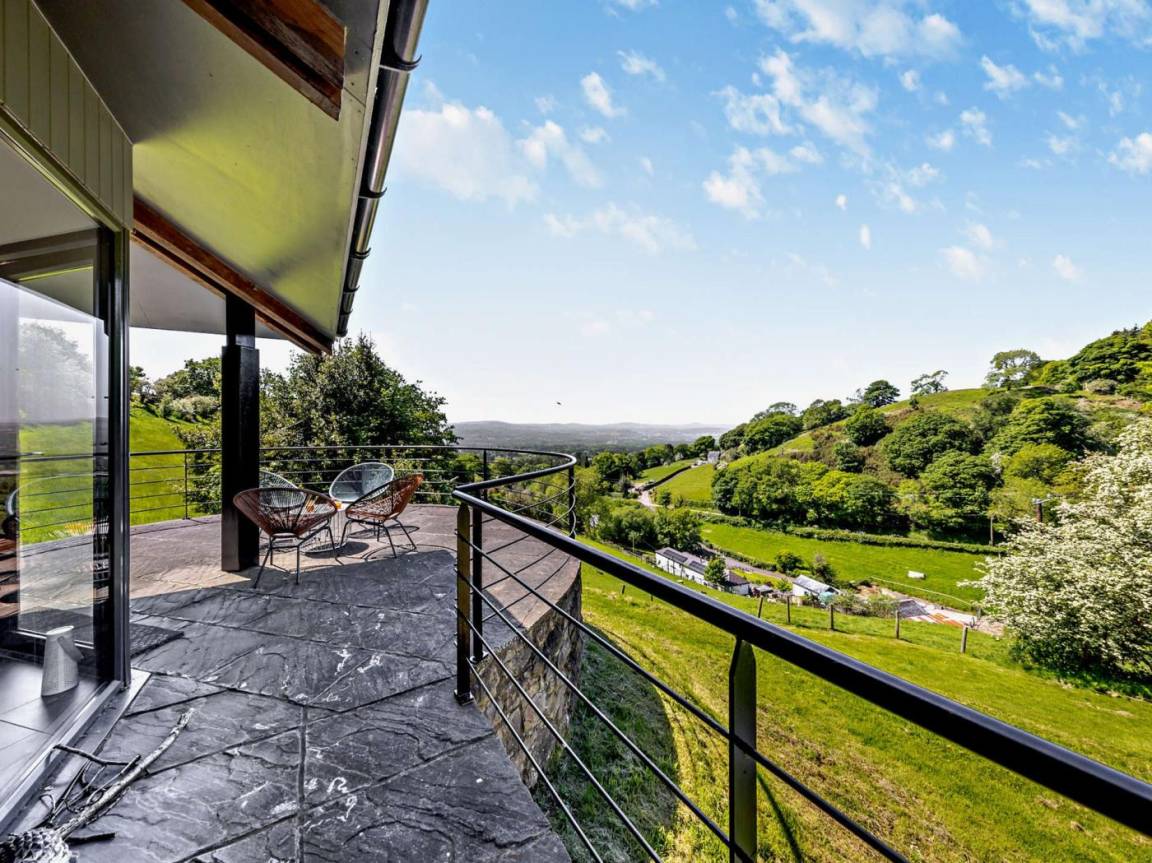 Cottage ∙ 4 Bedrooms ∙ 8 Guests - Ruthin