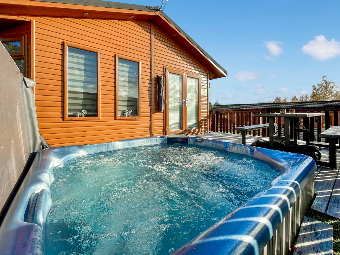 Cottage ∙ 4 Bedrooms ∙ 8 Guests - Banchory