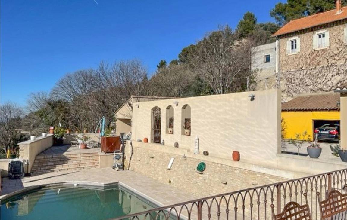 240 M² Maison De Vacances ∙ 4 Chambres ∙ 8 Personnes - Venasque