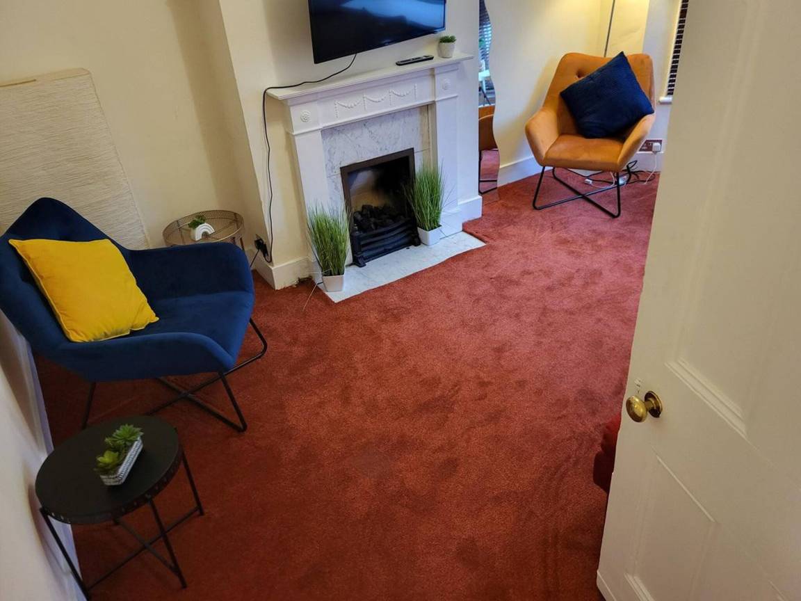 74 M² House ∙ 2 Bedrooms ∙ 5 Guests - Twickenham