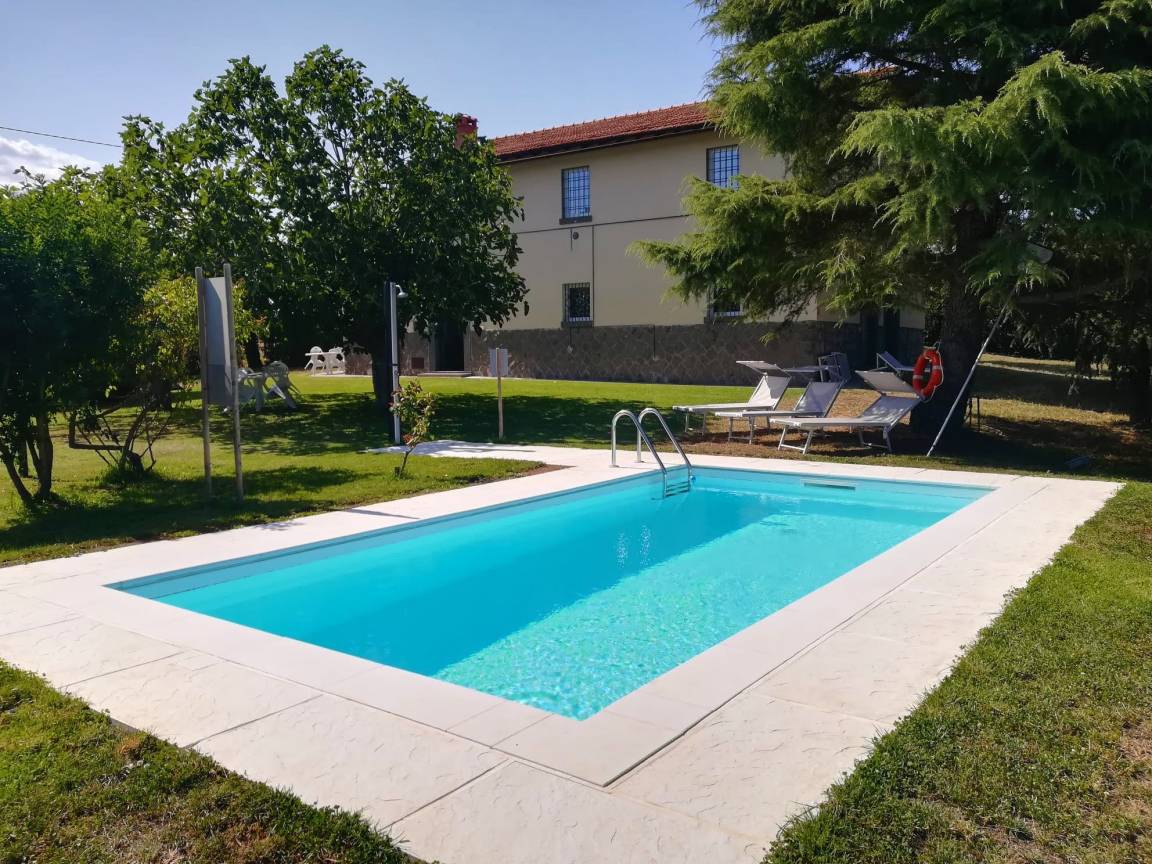 200 M² Villa ∙ 4 Schlafzimmer ∙ 8 Gäste - Montefiascone