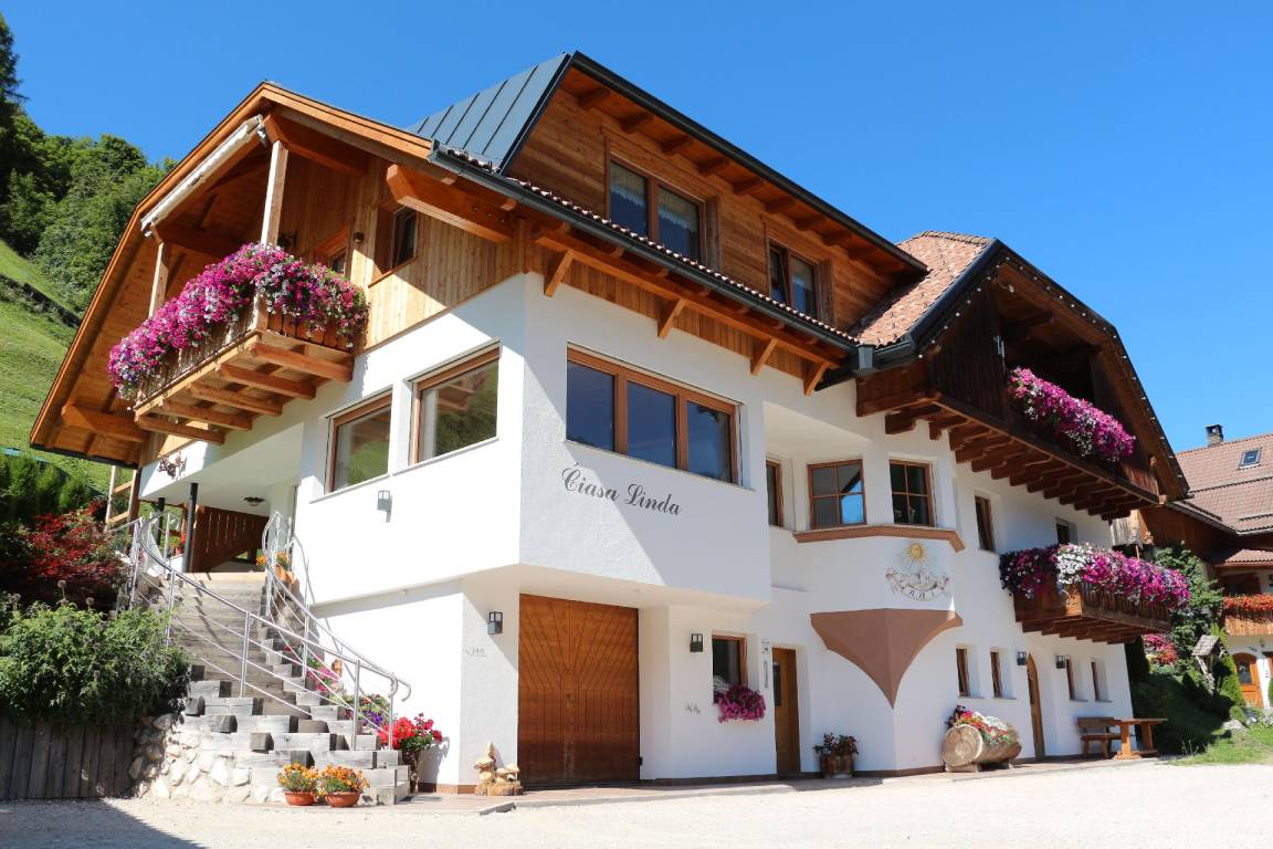 50 M² Ferienwohnung ∙ 2 Schlafzimmer ∙ 5 Gäste - Sankt Kassian