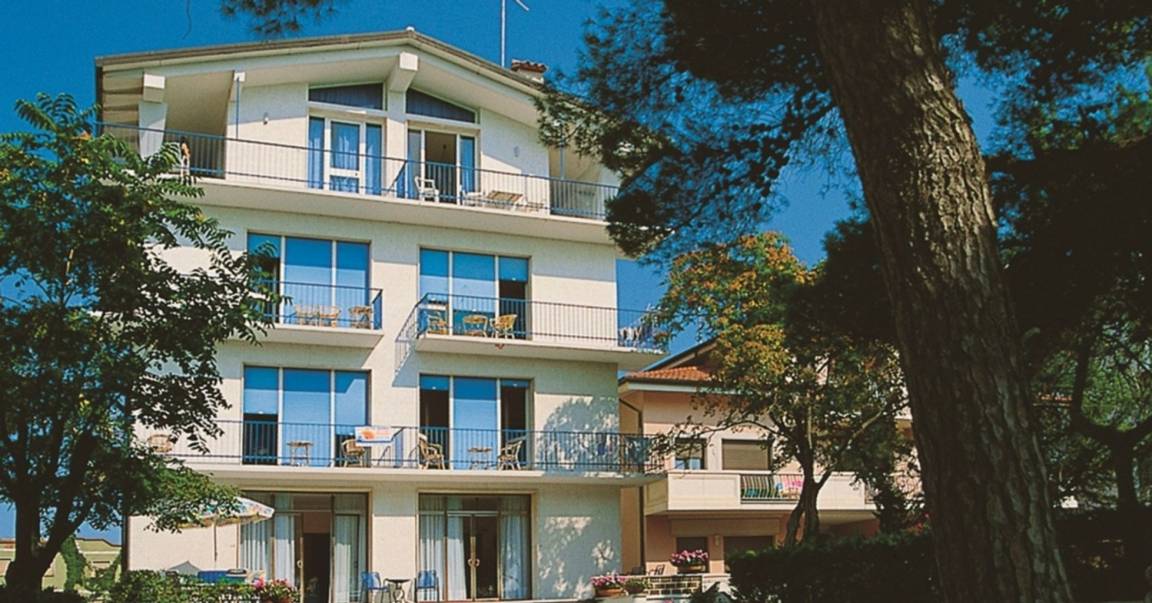 70 M² Apartment ∙ 4 Bedrooms ∙ 8 Guests - Lignano Sabbiadoro