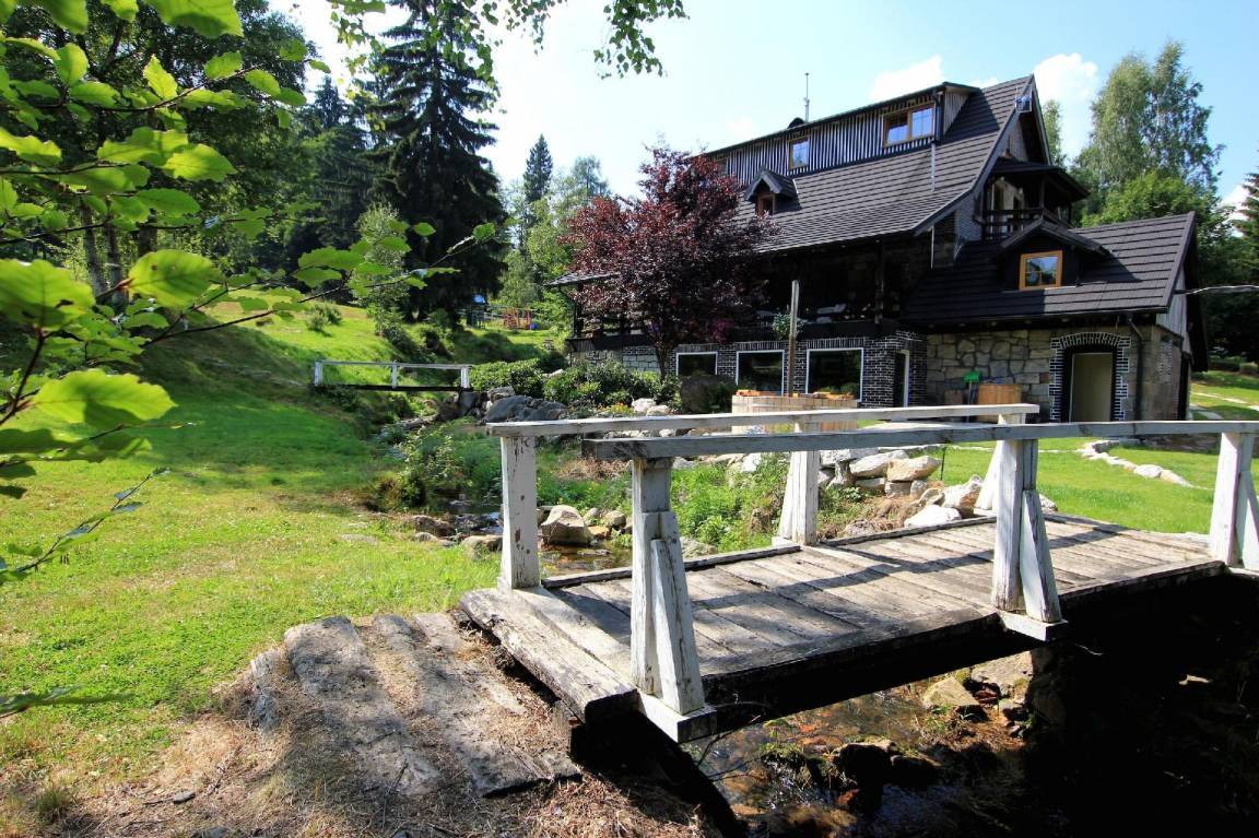 390 M² Ferienhaus ∙ 8 Schlafzimmer ∙ 27 Gäste - Szklarska Poręba
