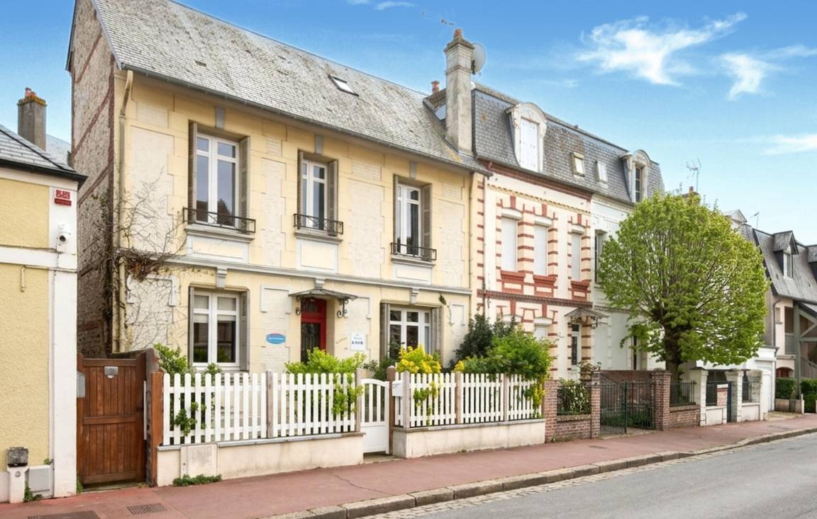 105 M² Ferienhaus ∙ 3 Schlafzimmer ∙ 6 Gäste - Deauville