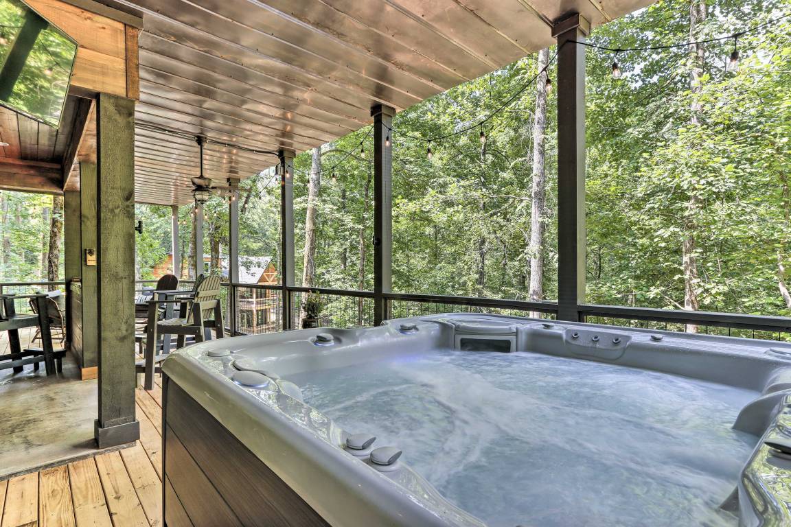 195 M² House ∙ 3 Bedrooms ∙ 9 Guests - Ellijay, GA