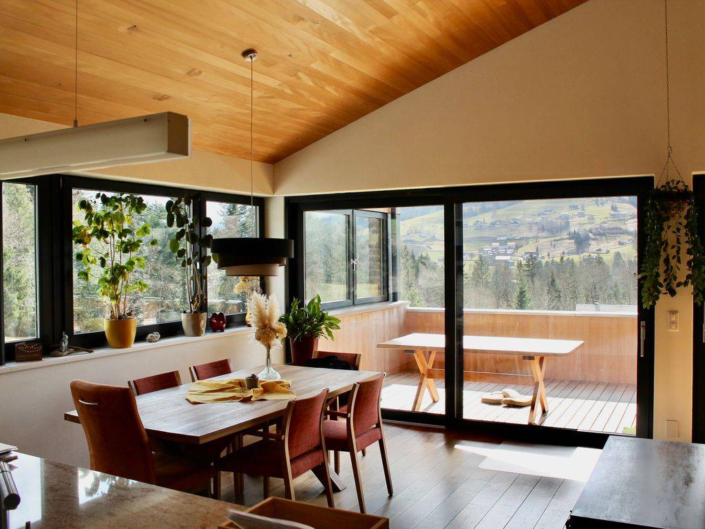 94 M² Ferienwohnung ∙ 1 Schlafzimmer ∙ 2 Gäste - Bezau