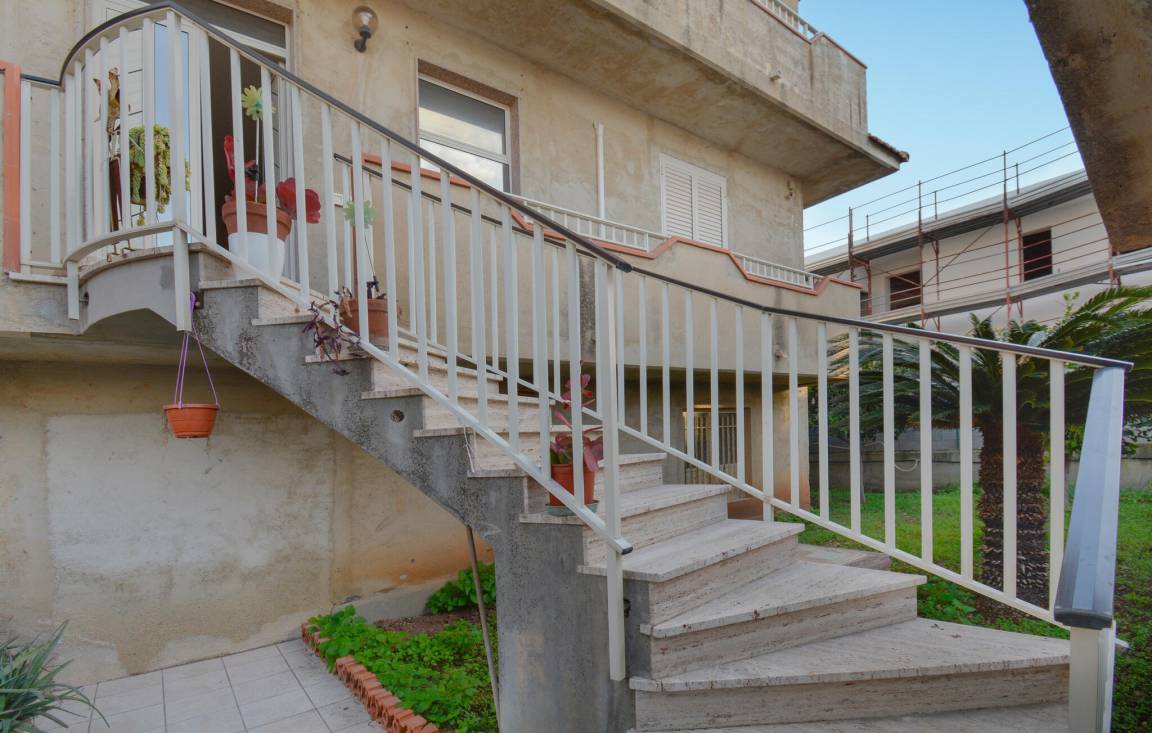 80 M² Appartamento Vacanza ∙ 2 Camere Da Letto ∙ 5 Ospiti - Rosolini