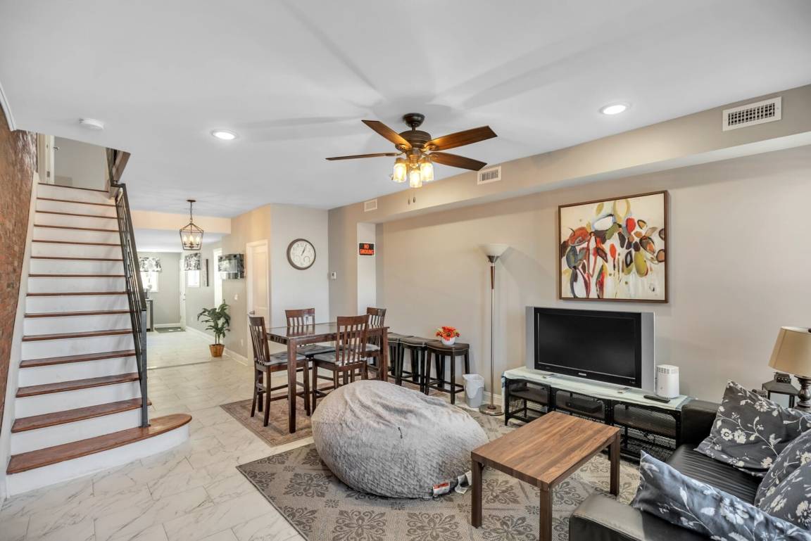 70 M² House ∙ 4 Bedrooms ∙ 10 Guests - Bucks County, PA