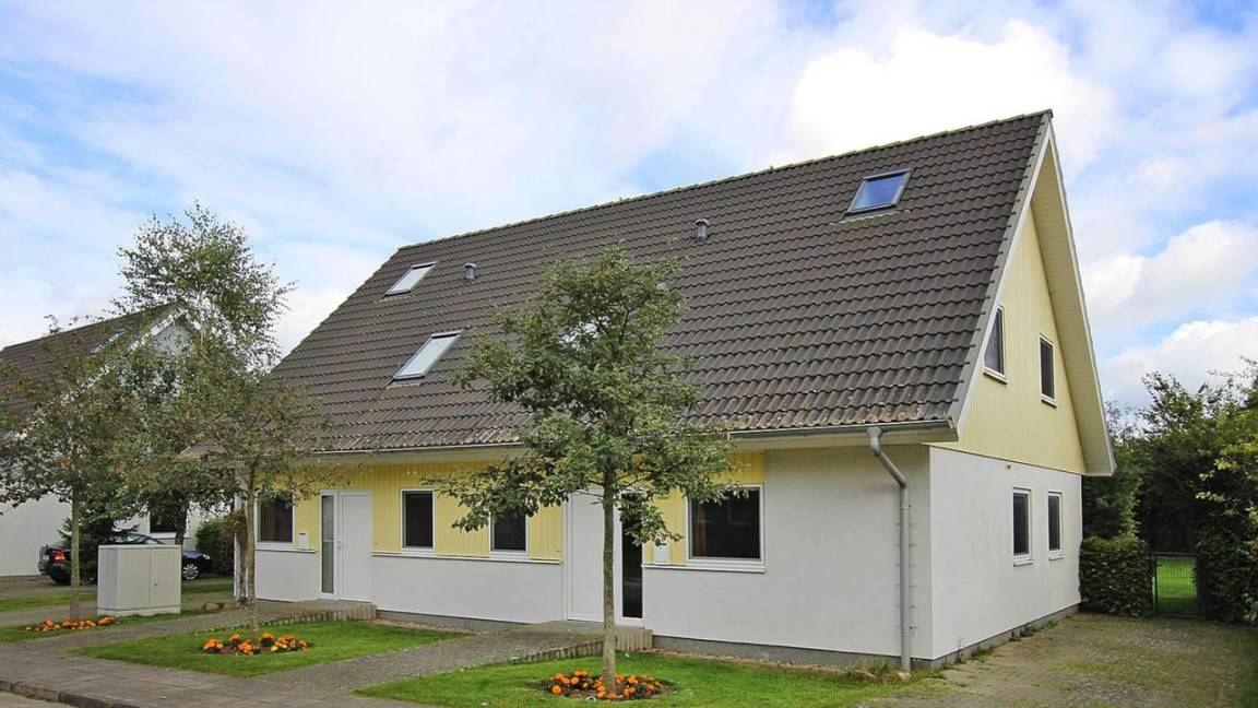 244 M² Ferienhaus ∙ 10 Schlafzimmer ∙ 21 Gäste - Mecklenburgische Seenplatte