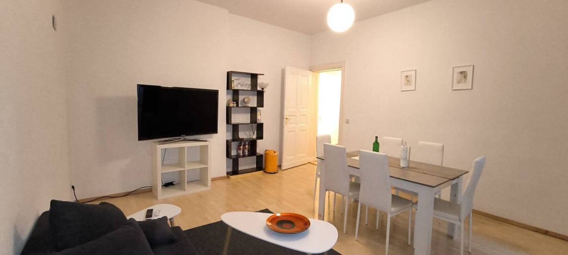55 M² Ferienwohnung ∙ 1 Schlafzimmer ∙ 2 Gäste - Berlin