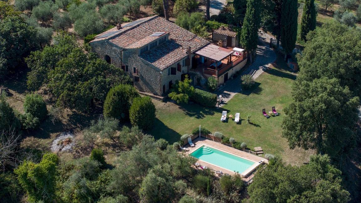 400 M² Villa ∙ 4 Bedrooms ∙ 8 Guests - Volterra