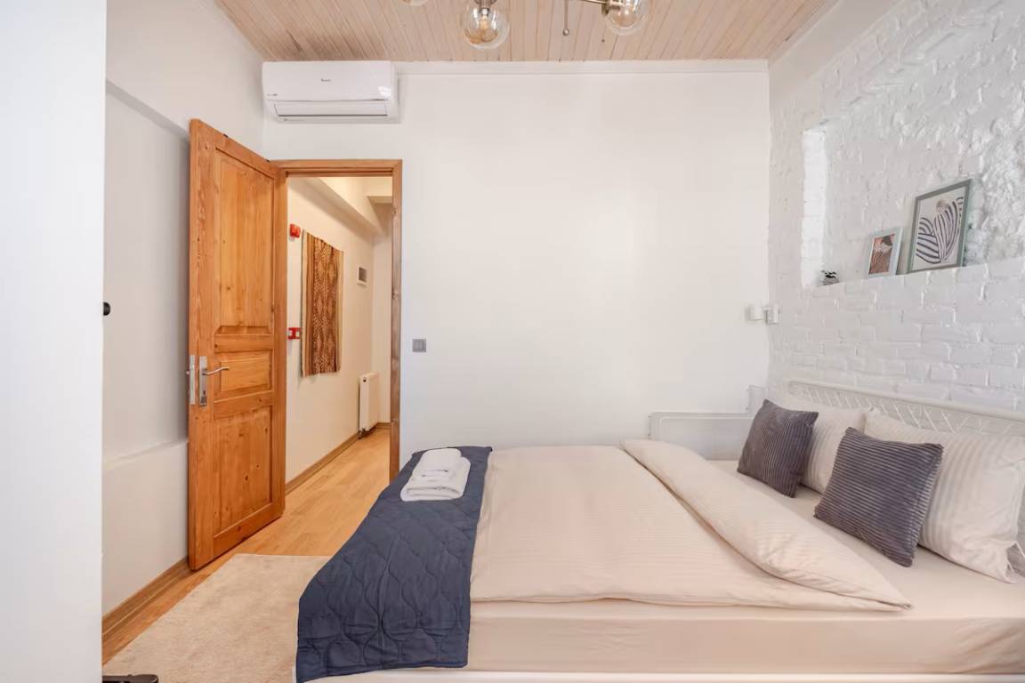 125 M² House ∙ 5 Bedrooms ∙ 8 Guests -