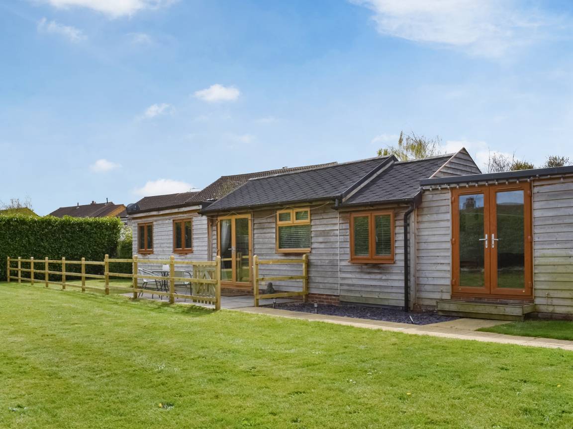 Cottage ∙ 1 Bedroom ∙ 2 Guests - Bosham