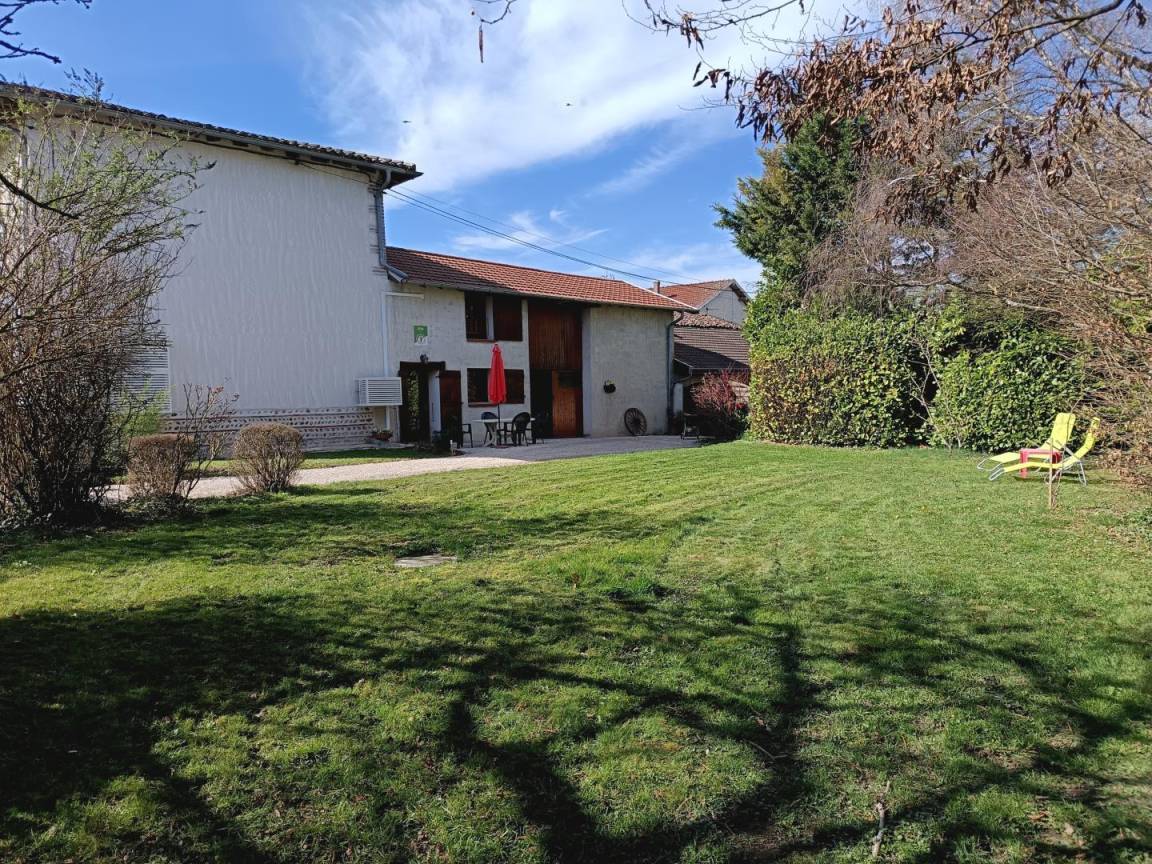 37 M² Gîte ∙ 1 Chambre ∙ 2 Personnes - Ain
