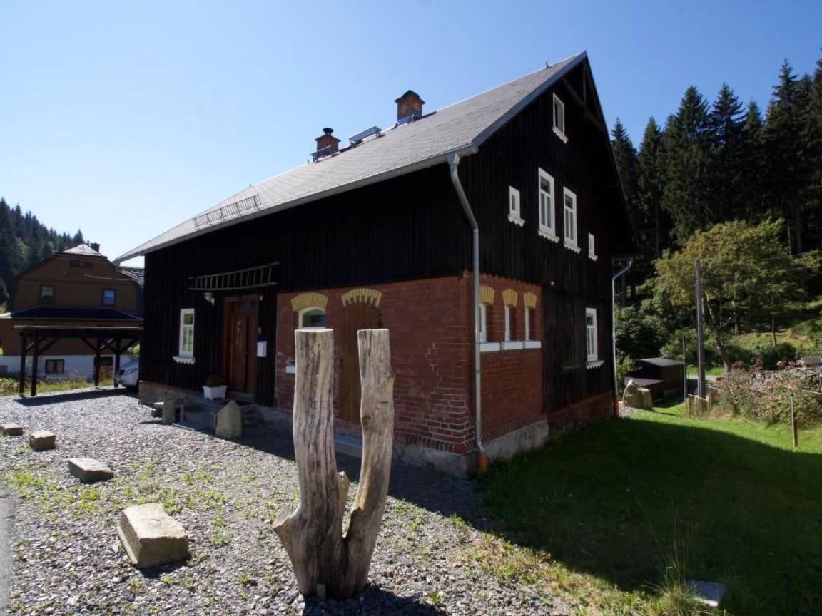 75 M² Ferienwohnung ∙ 3 Schlafzimmer ∙ 6 Gäste - Auerbach/Vogtland