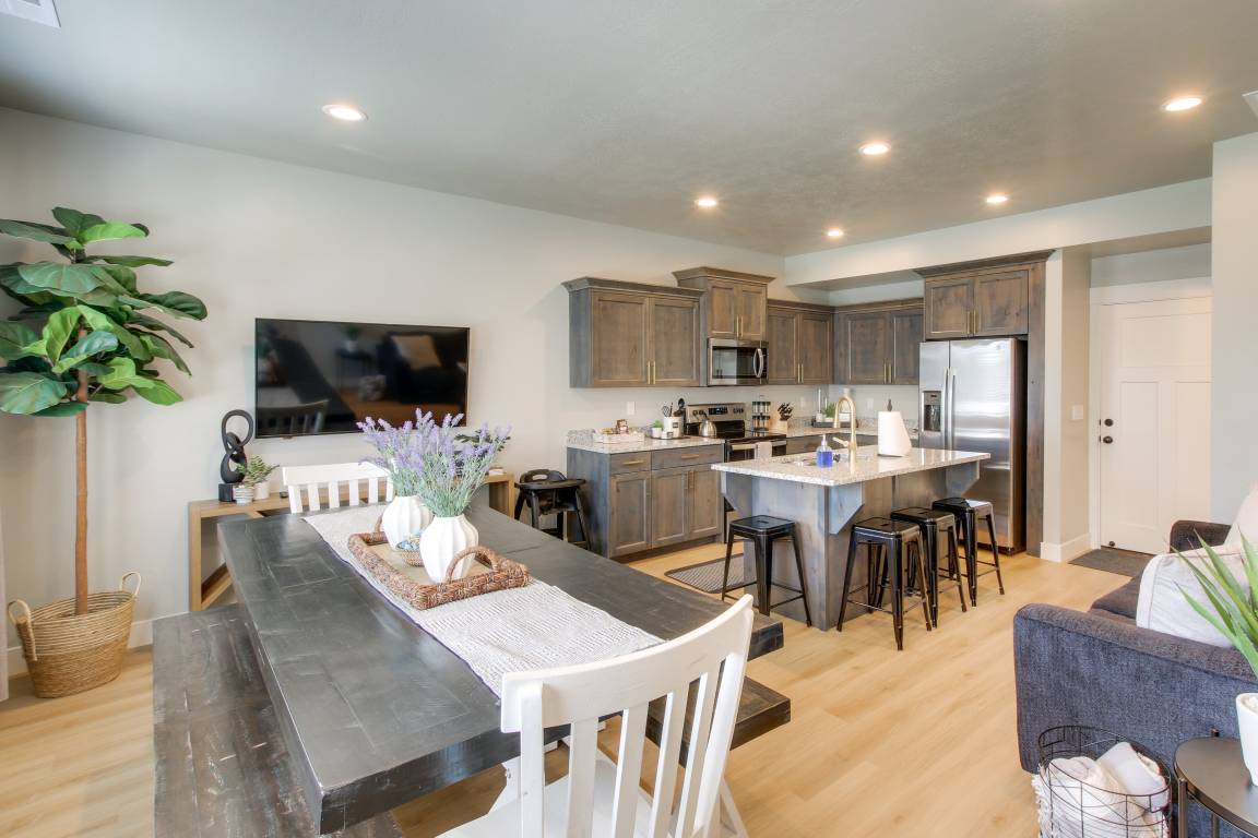 133 M² Apartment ∙ 3 Bedrooms ∙ 12 Guests - Bear Lake