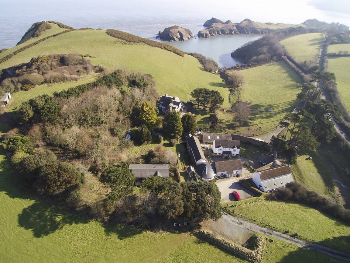 Cottage ∙ 2 Bedrooms ∙ 3 Guests - Ilfracombe