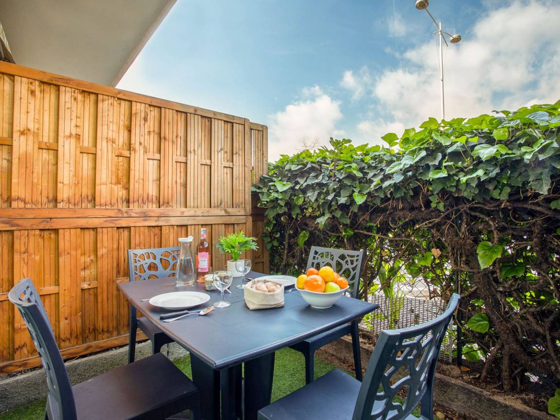 22 M² House ∙ 1 Bedroom ∙ 2 Guests - Nice