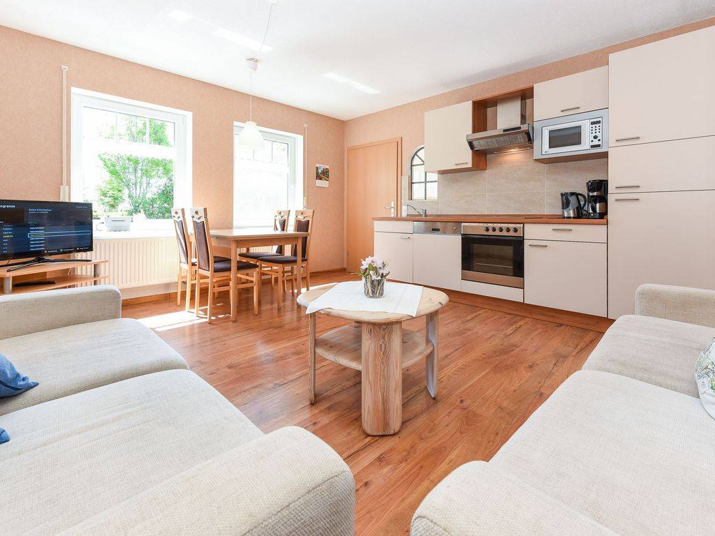 80 M² Ferienwohnung ∙ 3 Schlafzimmer ∙ 5 Gäste - Holtgast
