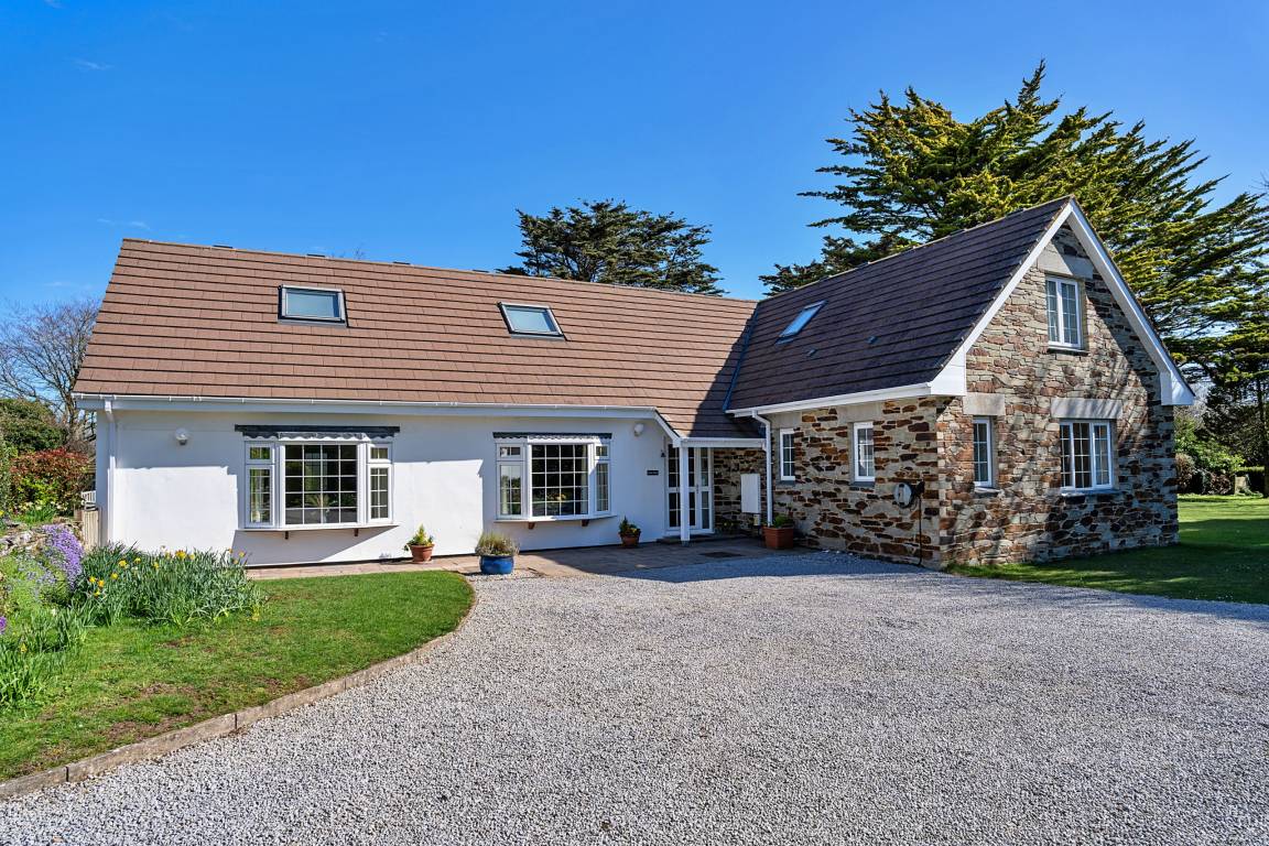 240 M² House ∙ 4 Bedrooms ∙ 8 Guests - Padstow