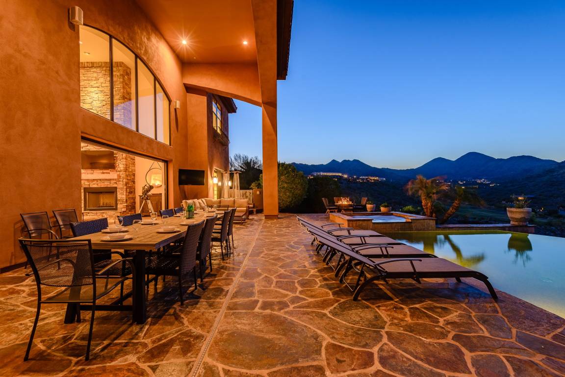 498 M² House ∙ 5 Bedrooms ∙ 18 Guests - Fountain Hills, AZ