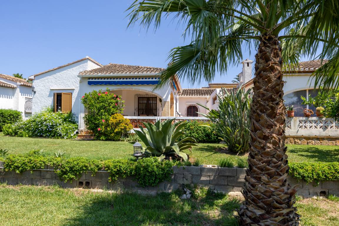 Bungalow ∙ 3 Habitaciones ∙ 5 Huéspedes - Denia