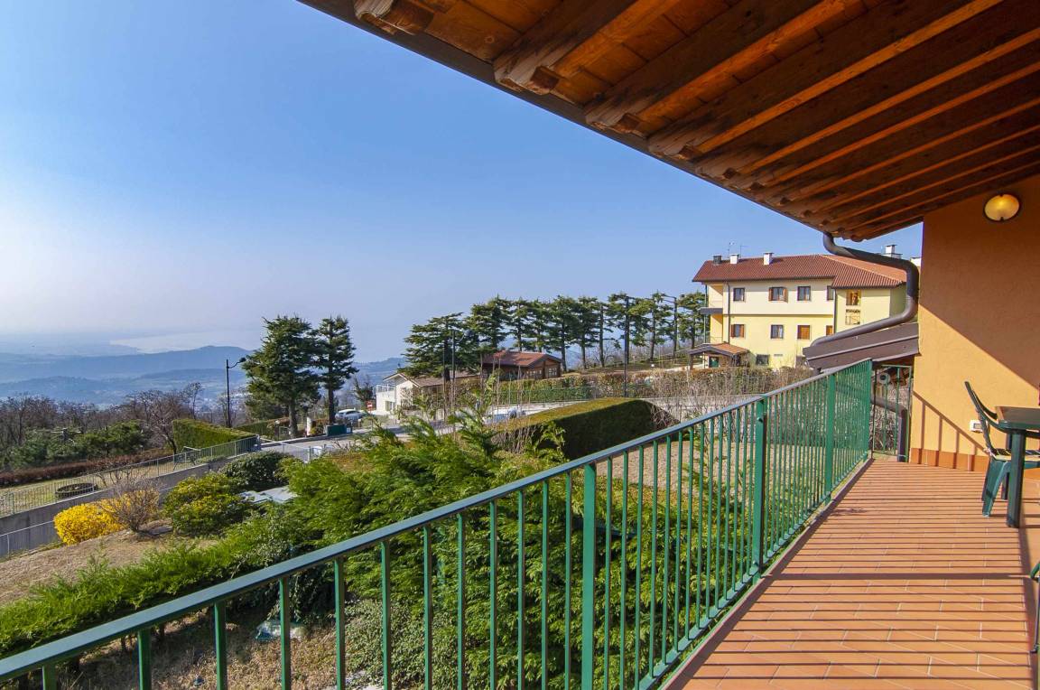 75 M² Appartement ∙ 2 Chambres ∙ 6 Personnes - San Zeno di Montagna