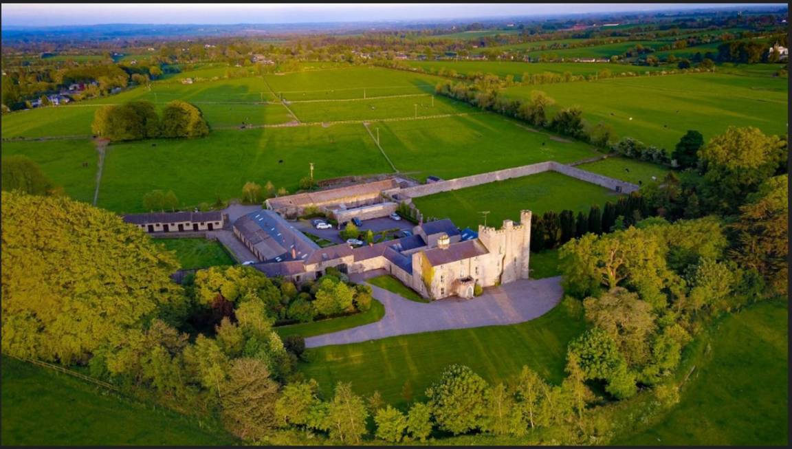 5000 M² Schloss ∙ 6 Schlafzimmer ∙ 20 Gäste - County Meath